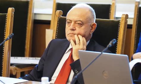 Атанас Атанасов подаде оставка като председател на комисията за контрол над службите ᐉ Новини