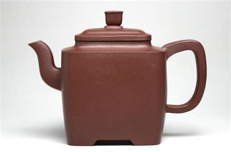 一方顶十圆紫砂方器作品赏析