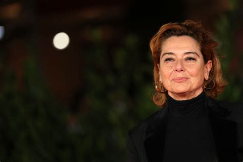 Monica Guerritore Biografia E Carriera Dell Attrice Lettera