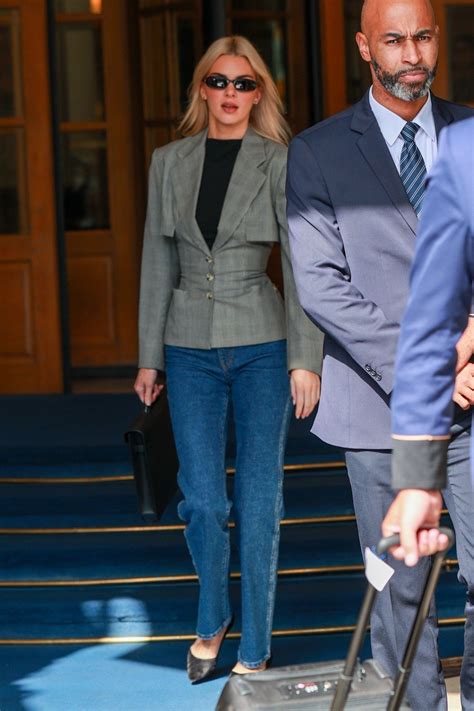 Kendall Jenner Style Kendall Blazer Outfit Kendall Jenner Business