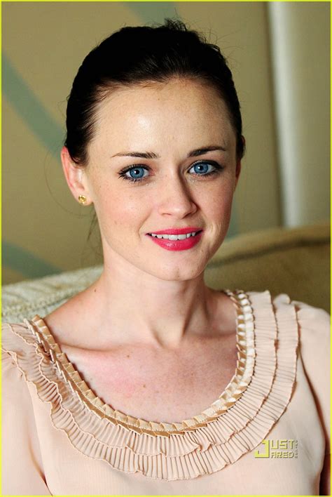 Alexis Bledel Gilmore Girls Movie Photo 2427456 Alexis Bledel