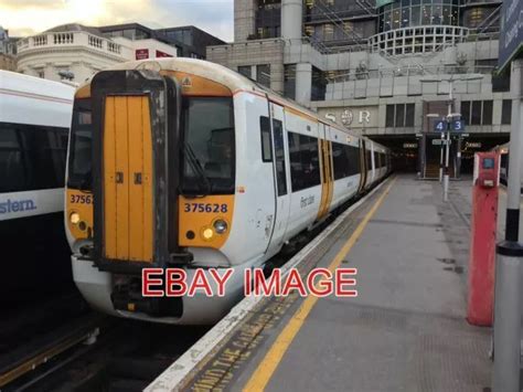 Photo Class 375 375628 At London Charing Cross £100 Picclick Uk