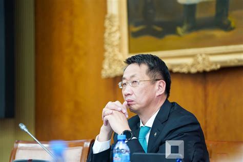 Л Энх Амгалан Англи хэлийг нэгдүгээр ангиас заах тухай үг өгүүлбэр