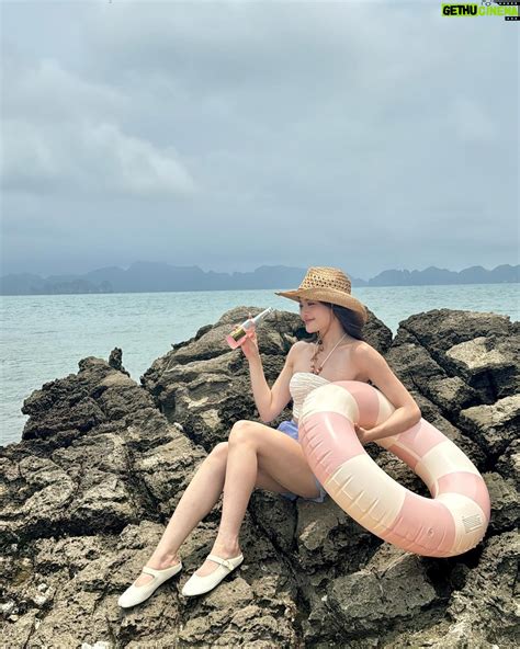 Thùy Anh Instagram Tanning Campaign Shoot Thuyanh Gethu Cinema