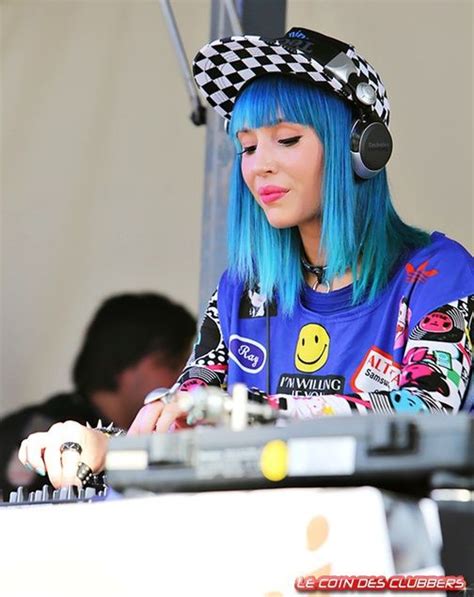 Marika Rossa Dj Djs Supergirl
