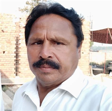 صبیح جان Pti پیرپیاٸی