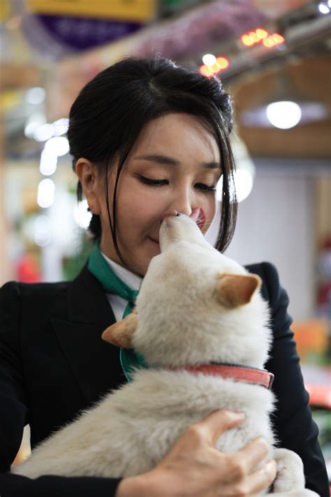 野 김건희 화보 촬영 놀이 눈 뜨고 못봐줘이 정부는 윤석열·김건희 공동정부인가