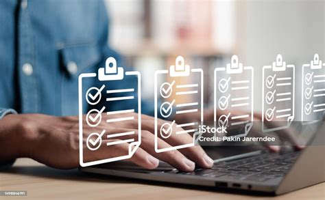 확인란이 있는 설문지 온라인 설문조사 양식 작성 체크리스트 및 클립보드 작업 관리 검사 보기에 대한 스톡 사진 및 기타 이미지