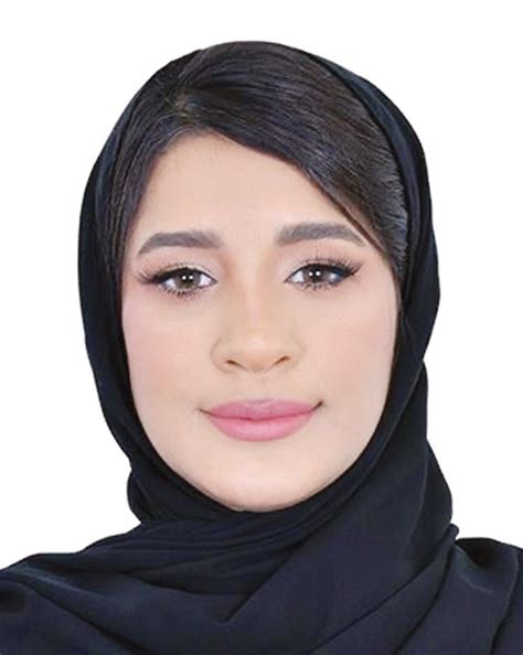 أخبار الخليج مسابقة لمسات تصميم الأزياء الشعبية النسائية تنطلق الجمعة في مركز الجزيرة