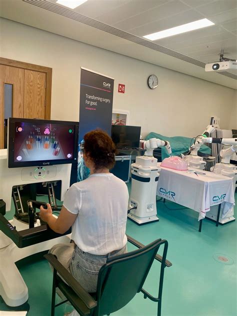 Medical Innovation Solutions On Linkedin A Great Summary Of The Versius Surgical Robot From Cmr