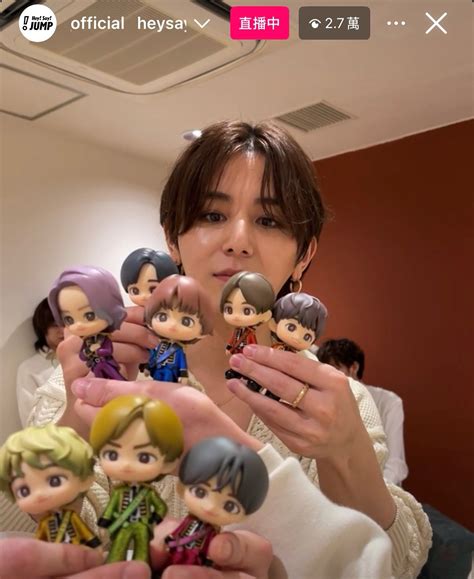 請問🙋 可以五隻就給我一隻隱藏版嗎 不然一隻4000我真的會破產💸 1 公仔4000 隻 2024 12 14 2025 2 9期間限定販售 實體跟線上都可以買得到 一般款8隻加隱藏版8隻