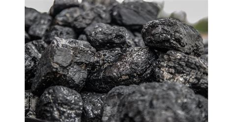 Арести за трима добивали незаконно въглища в Перник