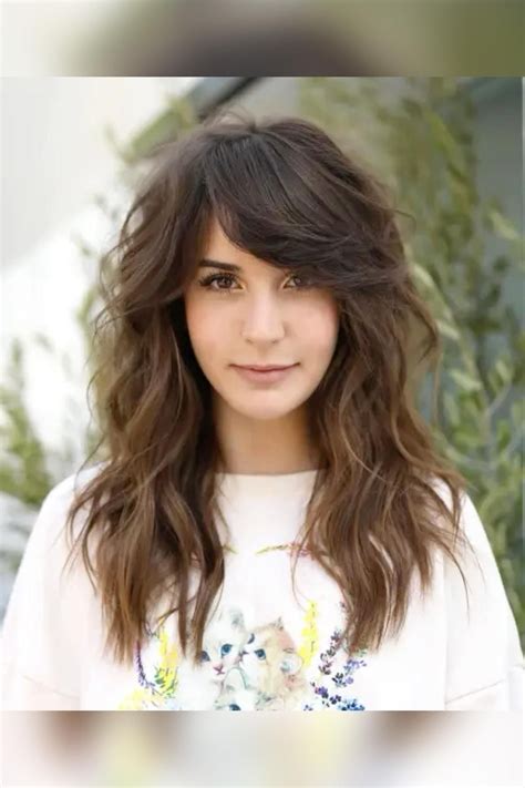 23 Most Flattering Long Shaggy Hairstyles For Women With Thick Hair