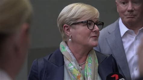 Linda Reynolds Welcomes Brittany Higginss Olive Branch But Says She