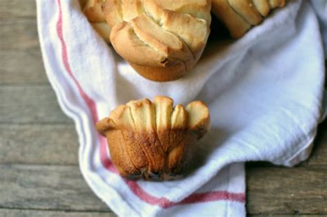 Buttermilk Fantail Rolls From Gourmet Recipe Reviews The Kitchn