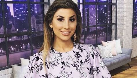 Courtney Khondabi Bio Age Qvc Nbc Nationality Husband Net Worth