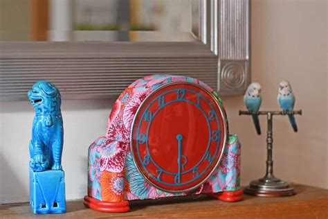 How To Turn An Upcycled Clock Into A Stunning Mantle Piece Pillar Box