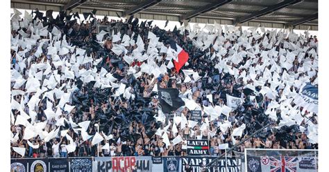 Феновете на Локо Пд нападнаха клубното ръководство