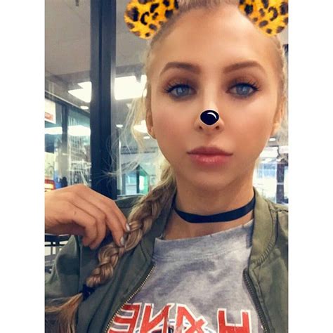 Alix Lynx Snapchat Profile
