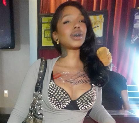 900 Idées De Ae En 2025 Fond Décran Téléphone Fond Decran Dessin