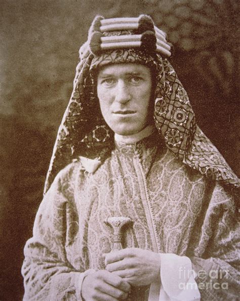 Te Lawrence In Arab Costume During Wwi C1914 18 Photograph By