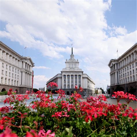 Народното събрание прие на второ четене промени в Закона за защита на лицата подаващи сигнали