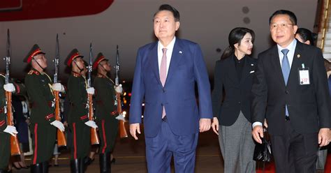 윤 대통령 이시바 오늘 라오스서 첫 정상회담