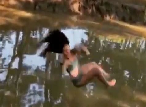 Woman Falls From Rope Swing Optical Illusion Optical Illusion Or Epic Fall Woman Appears To