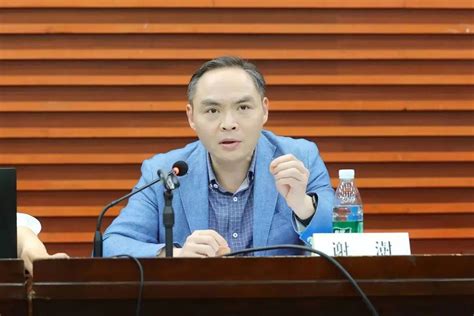 公司法系列讲座3 宋晓庆副教授谢澍法官在湖大开讲新公司法资本制度的发展与挑战 湖南大学法学院