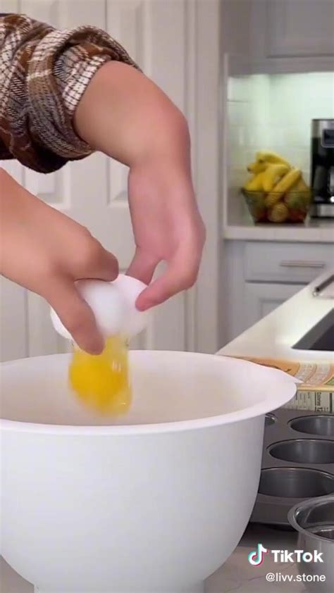 Congenital Amputee Cooking Deformed Arms Congenital Amputee Cooking Deformed Arms