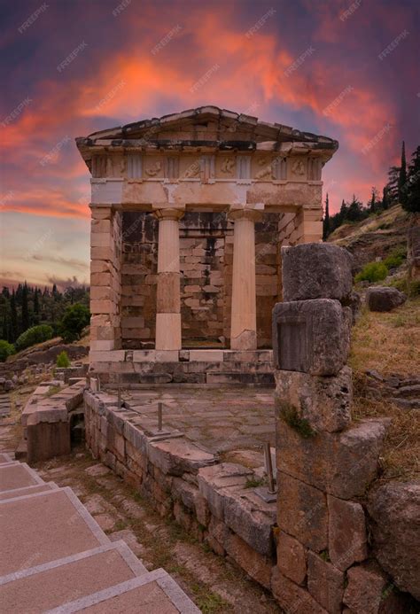 Premium Photo Panoramic View Of The Syracuse Treasury Site The With