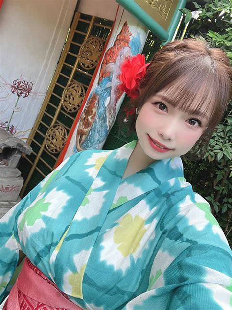 久违12年⋯那位童颜巨乳的「初恋少女」竟然要复出了！ 很萌