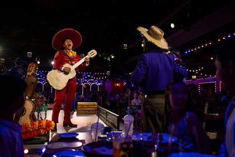 Slideshow Plaza De Coco On The Disney Treasure