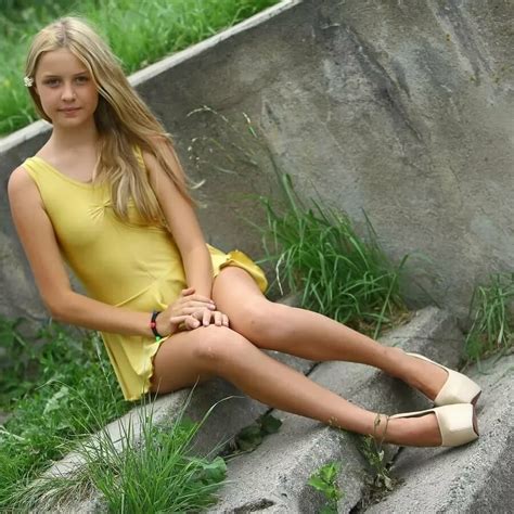 Mika S модель фото изображения и картинки