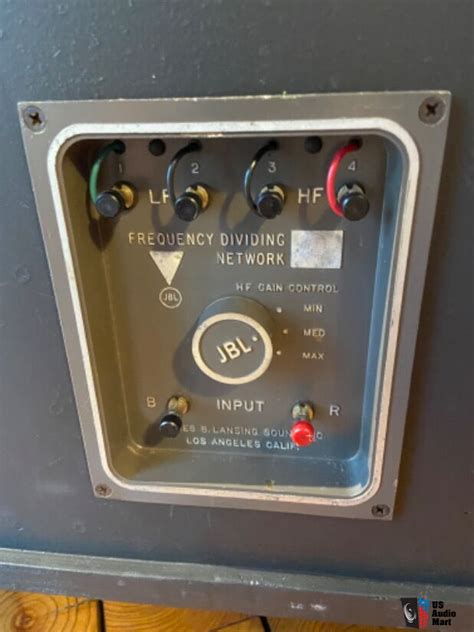 Jbl Studio Monitor Horn Speakers Photo Us Audio Mart