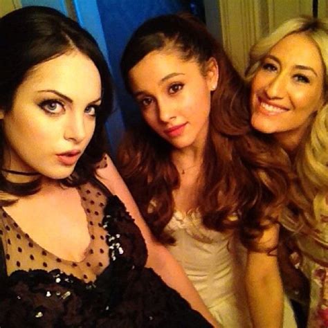 Elizabeth Gillies Lizgillz • Instagram Photo Ariana Grande Selfie