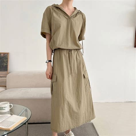 삐까삐까 우븐소재 바람막이 후드티 카고 롱스커트 셋업 여성 스커트 투피스 코디 세트