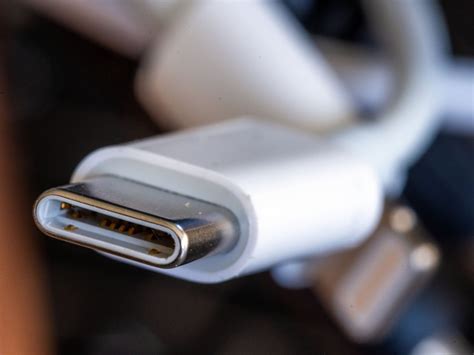 Let Us See Through New Usb Logos Teltarifde News