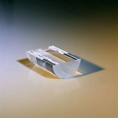 Plano Convex Cylindrical Lens For Precise Light Focusing Optitechno