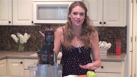 Apple And Carrot Juice With Kuvings Cold Press Juicer Youtube