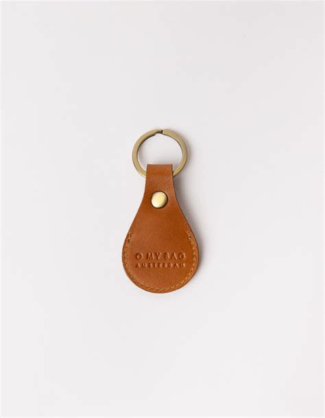 Airtag Holder Cognac Classic Leather Sku Omb E199bv O My Bag