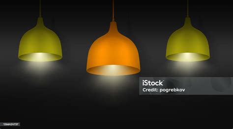 불이 켜진 펜던트 램프를 걸습니다 컬러 램프 갓 샹들리에 사실적인 벡터 일러스트레이션 3차원 형태에 대한 스톡 벡터 아트 및