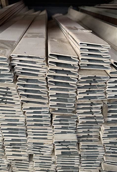 Рейка планка прижимная и краевая алюминиевая Рокс - Brana