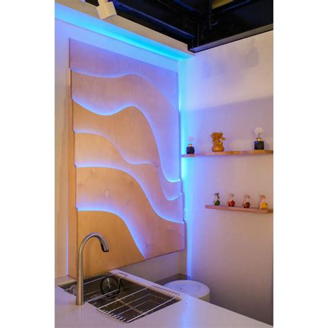 나무 나뭇잎 모양 문살 제작 문짝 사이 공간에 여러가지 모양으로 가공한 합판을 넣어 포인트를 주었습니다 공간을 나누기위해 필요한 문짝이나 파티션으로 사용가능합니다