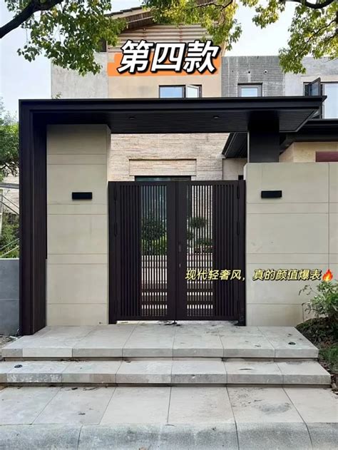 别墅大门新风尚！四款爆带门头的庭院大门图片大全♥️ 带门头的庭院大门在设计上更加考究，门头的设计可以是简约的线条，也可以是繁复的雕花，无论是哪
