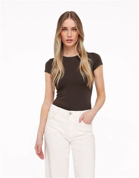 Donkerbruine Basic Ss Top Olivia And Kate Olivia And Kate