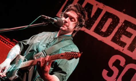 Interview Ethan Moore Talks Raw Emotion Unique Sound And Journey Ahead