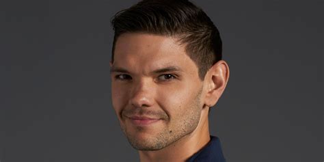 Love Is Blind Kyle Abrams Joins Adult Content Platform