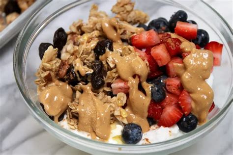 Greek Yogurt Parfait With Berries And Nuts Recipe Recipe Hub