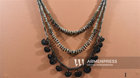 Պատմության գանձերը Ք ա 3 րդ հազարամյակով թվագրվող զարդը՝ վաղ բրոնզեդարյան եզակի նմուշ Youtube